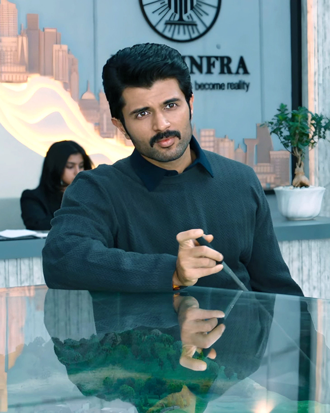 విజయ్‌ దేవరకొండ ‘ఫ్యామిలీ స్టార్‌’ మూవీ స్టిల్స్‌ | Tollywood Hero Vijay Devarakonda Family star ...